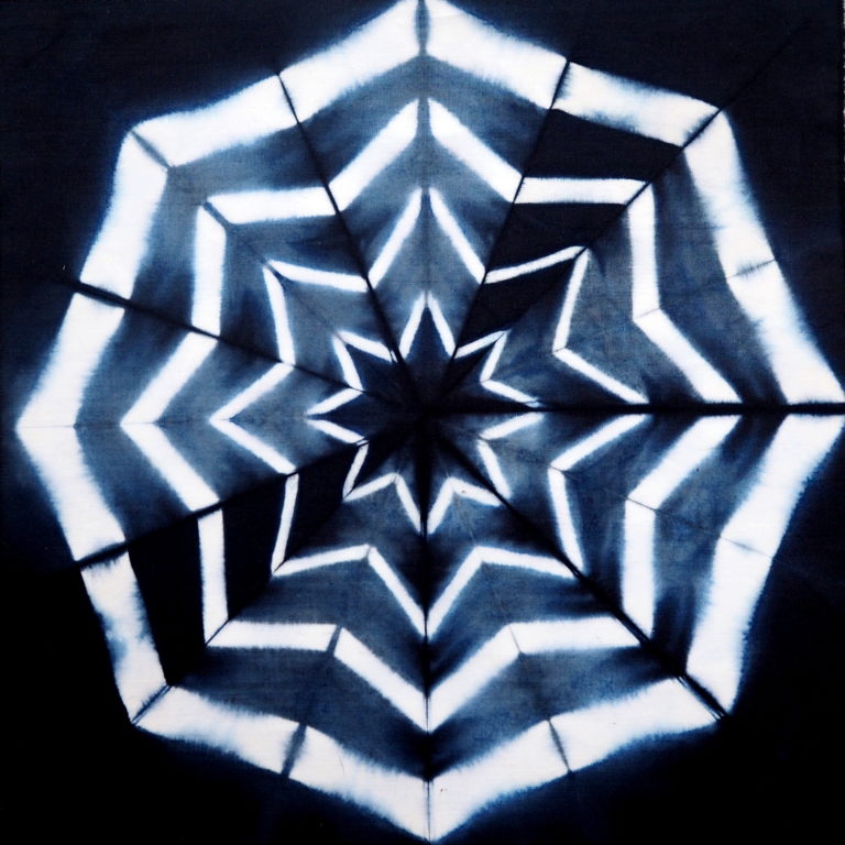 ¿Qué es Itajime-shibori? – Francisca Núñez-Reveco